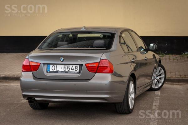 Grey BMW 318 2009 in Talsi, with an engine capacity of 2.00 L and mileage of 207 thousand km for 5950 €, photo 7 on AUTOMOTO.COM.LV