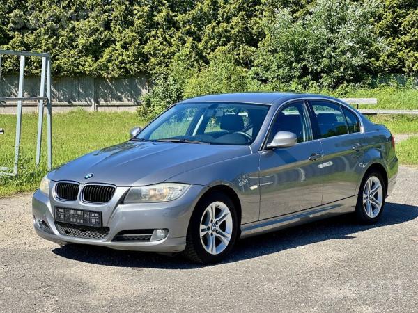 Grey BMW 318 2009 in Riga, with an engine capacity of 2.00 L and mileage of 323 thousand km for 5390 €, photo 1 on AUTOMOTO.COM.LV