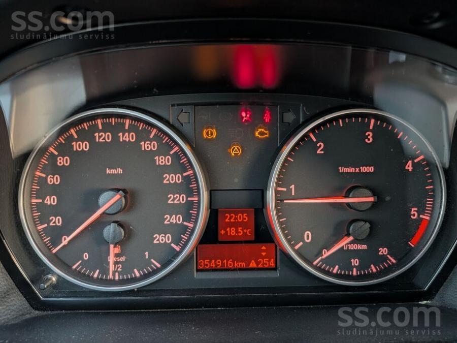 Серый БМВ 318 2009 в Валмиера, объемом двигателя 2.00 л и пробегом 355 тыс. км за 3750 €, фото 17 на AUTOMOTO.COM.LV