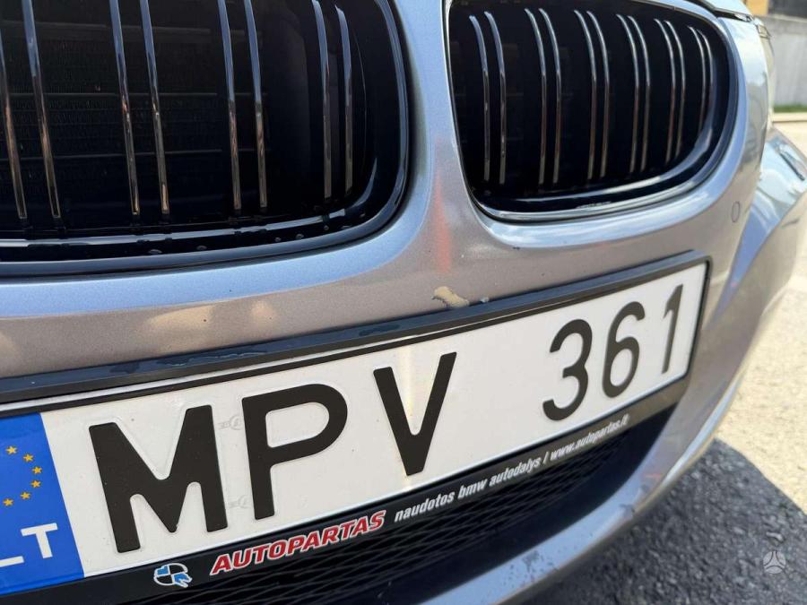 Grey BMW 318 2009 in Vilnius, with an engine capacity of 2.00 L and mileage of 274 thousand km for 3900 €, photo 15 on AUTOMOTO.COM.LV