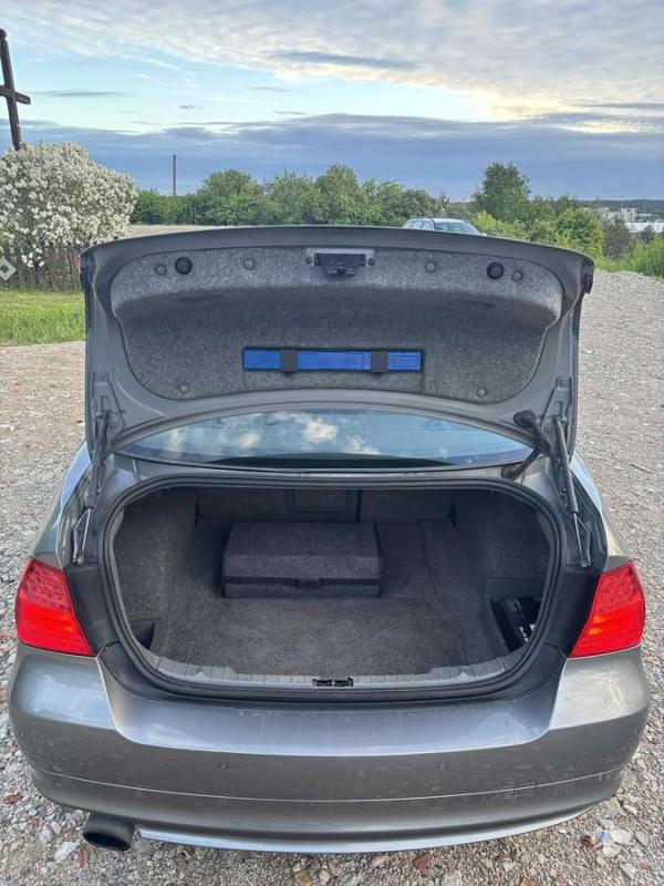 Pelēks BMW 318 2009 Viļņa, ar dzinēja tilpumu 2.00 L un nobraukumu 312 tūkst. km par 4000 €, foto 5 vietnē AUTOMOTO.COM.LV