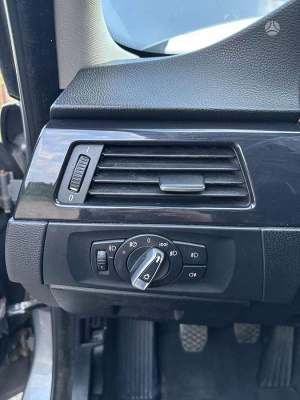 Pelēks BMW 318 2009 Viļņa, ar dzinēja tilpumu 2.00 L un nobraukumu 312 tūkst. km par 4000 €, foto 9 vietnē AUTOMOTO.COM.LV