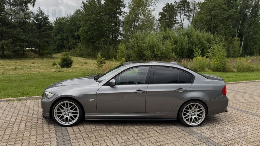 Pelēks BMW 318 2009 Rīga, ar dzinēja tilpumu 2.00 L un nobraukumu 306 tūkst. km par 7200 €, foto 3 vietnē AUTOMOTO.COM.LV