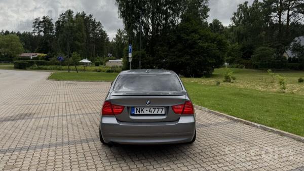 Pelēks BMW 318 2009 Rīga, ar dzinēja tilpumu 2.00 L un nobraukumu 306 tūkst. km par 7200 €, foto 4 vietnē AUTOMOTO.COM.LV