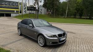 Pelēks BMW 318 2009 Rīga, ar dzinēja tilpumu 2.00 L un nobraukumu 306 tūkst. km par 7200 €, foto 9 vietnē AUTOMOTO.COM.LV
