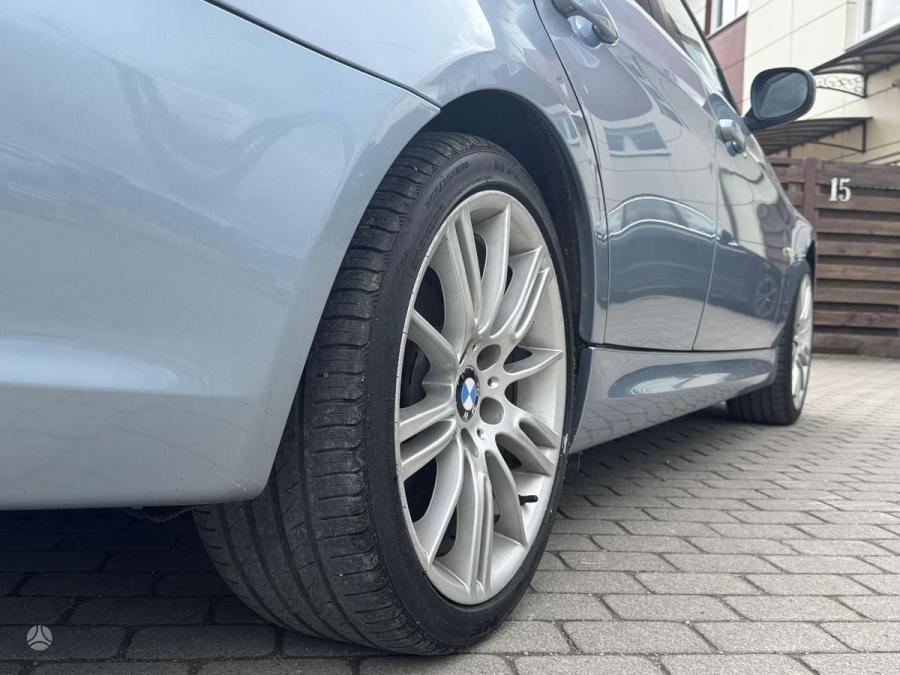 Pelēks BMW 318 2009 Kretinga, ar dzinēja tilpumu 2.00 L un nobraukumu 269 tūkst. km par 6295 €, foto 12 vietnē AUTOMOTO.COM.LV