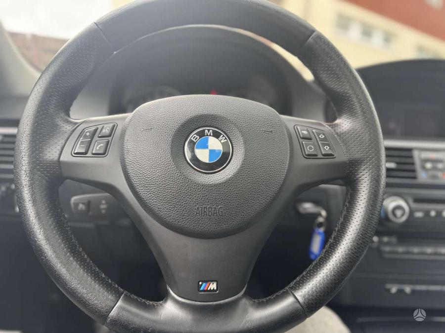 Pelēks BMW 318 2009 Kretinga, ar dzinēja tilpumu 2.00 L un nobraukumu 269 tūkst. km par 6295 €, foto 19 vietnē AUTOMOTO.COM.LV