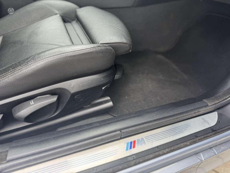 Pelēks BMW 318 2009 Kretinga, ar dzinēja tilpumu 2.00 L un nobraukumu 269 tūkst. km par 6295 €, foto 26 vietnē AUTOMOTO.COM.LV