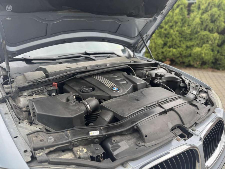 Pelēks BMW 318 2009 Kretinga, ar dzinēja tilpumu 2.00 L un nobraukumu 269 tūkst. km par 6295 €, foto 34 vietnē AUTOMOTO.COM.LV