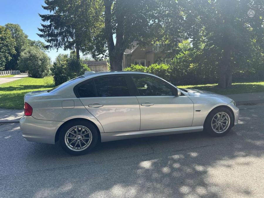 Pelēks BMW 318 2009 Vilkaviškis, ar dzinēja tilpumu 2.00 L un nobraukumu 323 tūkst. km par 5900 €, foto 8 vietnē AUTOMOTO.COM.LV