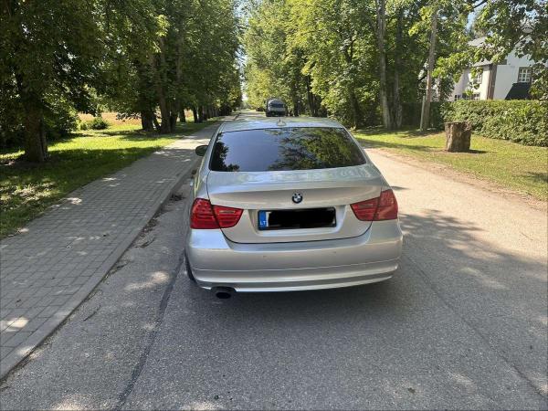Pelēks BMW 318 2009 Vilkaviškis, ar dzinēja tilpumu 2.00 L un nobraukumu 323 tūkst. km par 5900 €, foto 8 vietnē AUTOMOTO.COM.LV