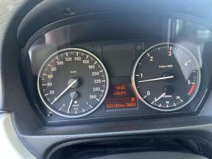 Pelēks BMW 318 2009 Vilkaviškis, ar dzinēja tilpumu 2.00 L un nobraukumu 323 tūkst. km par 5900 €, foto 14 vietnē AUTOMOTO.COM.LV