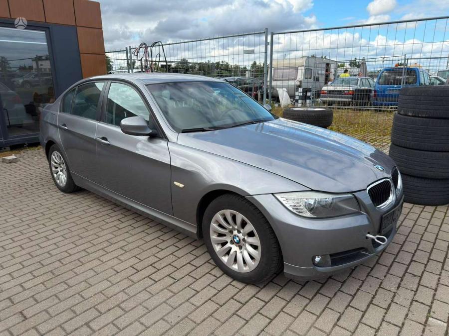 Pelēks BMW 318 2009 Marijampole, ar dzinēja tilpumu 2.00 L un nobraukumu 300 tūkst. km par 1850 €, foto 1 vietnē AUTOMOTO.COM.LV