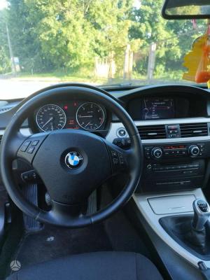 Grey BMW 318 2009 in Vilnius, with an engine capacity of 2.00 L and mileage of 333 thousand km for 3300 €, photo 8 on AUTOMOTO.COM.LV
