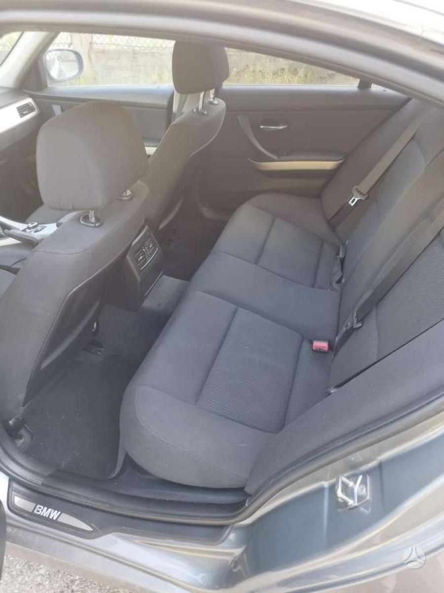 Grey BMW 318 2009 in Vilnius, with an engine capacity of 2.00 L and mileage of 333 thousand km for 3300 €, photo 10 on AUTOMOTO.COM.LV
