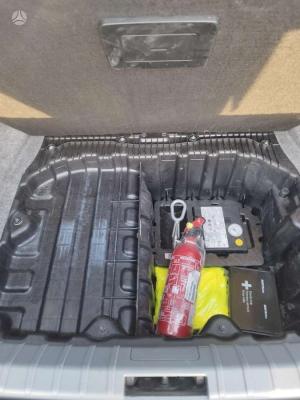 Grey BMW 318 2009 in Vilnius, with an engine capacity of 2.00 L and mileage of 333 thousand km for 3300 €, photo 12 on AUTOMOTO.COM.LV