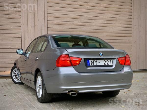 Grey BMW 318 2010 in Jelgava, with an engine capacity of 2.00 L and mileage of 0 thousand km for 5600 €, photo 3 on AUTOMOTO.COM.LV