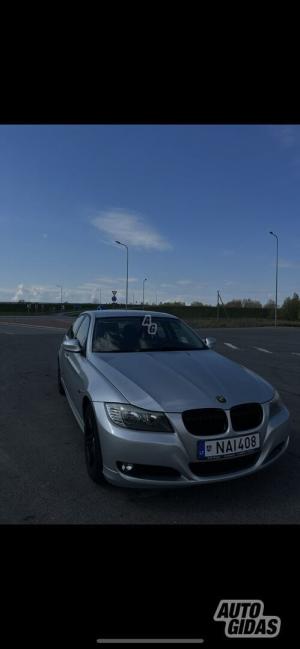 Pelēks BMW 318 2010 Panevēža, ar dzinēja tilpumu 2.00 L un nobraukumu 165 tūkst. km par 2100 €, foto 3 vietnē AUTOMOTO.COM.LV