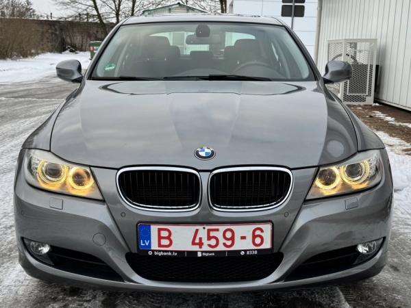 Grey BMW 318 2010 in Riga, with an engine capacity of 2.00 L and mileage of 224 thousand km for 5990 €, photo 1 on AUTOMOTO.COM.LV