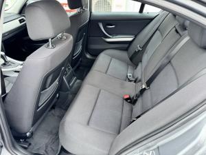 Grey BMW 318 2010 in Riga, with an engine capacity of 2.00 L and mileage of 224 thousand km for 5990 €, photo 9 on AUTOMOTO.COM.LV