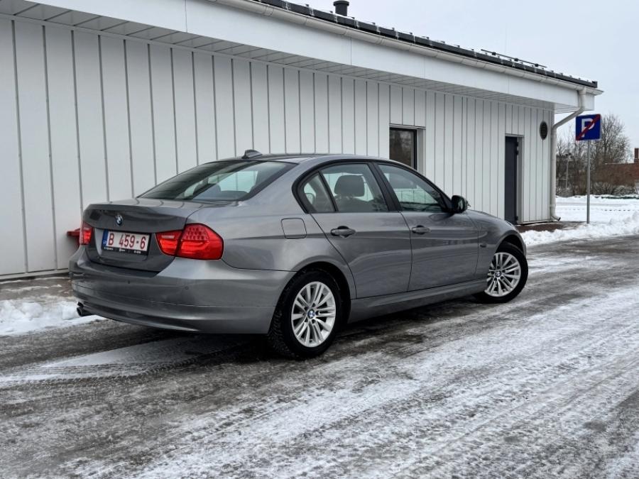 Grey BMW 318 2010 in Riga, with an engine capacity of 2.00 L and mileage of 224 thousand km for 5990 €, photo 24 on AUTOMOTO.COM.LV