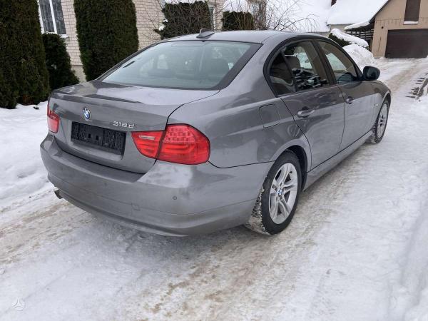 Pelēks BMW 318 2010 Kretinga, ar dzinēja tilpumu 2.00 L un nobraukumu 256 tūkst. km par 6750 €, foto 7 vietnē AUTOMOTO.COM.LV