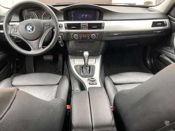 Pelēks BMW 318 2010 Kretinga, ar dzinēja tilpumu 2.00 L un nobraukumu 256 tūkst. km par 6750 €, foto 9 vietnē AUTOMOTO.COM.LV