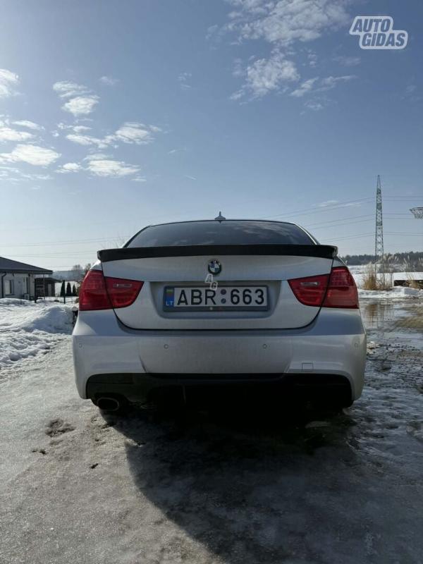 Grey BMW 318 2010 in Vilnius, with an engine capacity of 2.00 L and mileage of 283 thousand km for 4500 €, photo 6 on AUTOMOTO.COM.LV