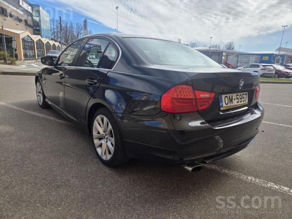 Grey BMW 318 2010 in Riga, with an engine capacity of 2.00 L and mileage of 0 thousand km for 4200 €, photo 4 on AUTOMOTO.COM.LV