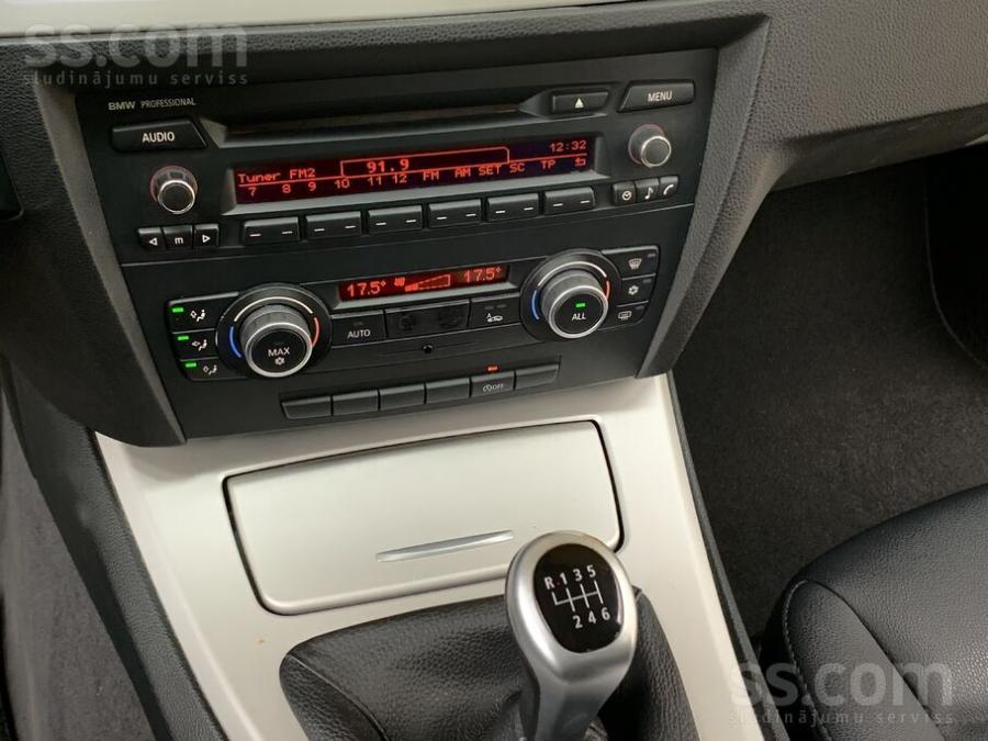 Pelēks BMW 318 2010 Jelgava, ar dzinēja tilpumu 2.00 L un nobraukumu 0 tūkst. km par 5450 €, foto 14 vietnē AUTOMOTO.COM.LV