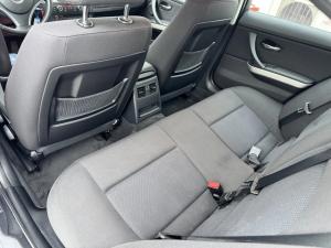 Grey BMW 318 2010 in Riga, with an engine capacity of 2.00 L and mileage of 224 thousand km for 5990 €, photo 11 on AUTOMOTO.COM.LV