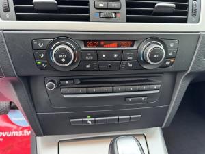 Grey BMW 318 2010 in Riga, with an engine capacity of 2.00 L and mileage of 224 thousand km for 5990 €, photo 22 on AUTOMOTO.COM.LV