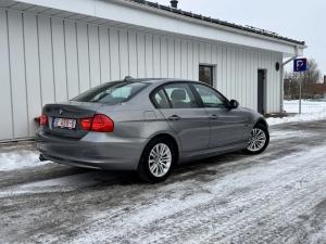 Grey BMW 318 2010 in Riga, with an engine capacity of 2.00 L and mileage of 224 thousand km for 5990 €, photo 25 on AUTOMOTO.COM.LV