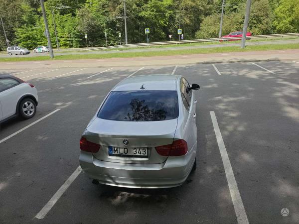 Grey BMW 318 2010 in Kaunas, with an engine capacity of 2.00 L and mileage of 334 thousand km for 4650 €, photo 5 on AUTOMOTO.COM.LV