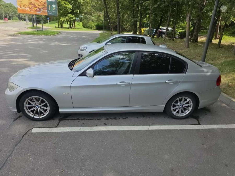 Pelēks BMW 318 2010 Kauņa, ar dzinēja tilpumu 2.00 L un nobraukumu 334 tūkst. km par 4650 €, foto 7 vietnē AUTOMOTO.COM.LV