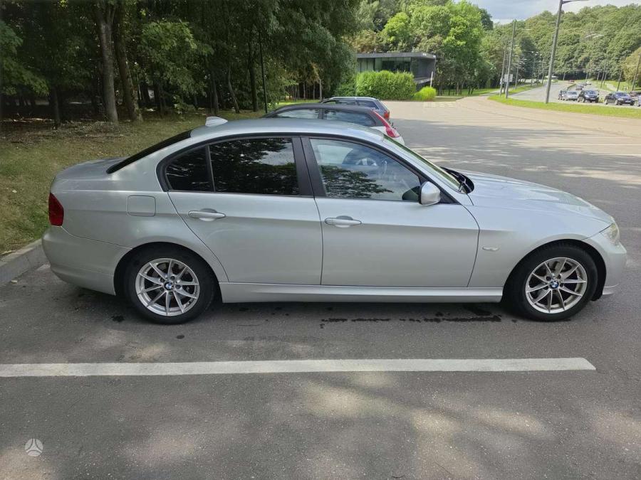 Pelēks BMW 318 2010 Kauņa, ar dzinēja tilpumu 2.00 L un nobraukumu 334 tūkst. km par 4650 €, foto 8 vietnē AUTOMOTO.COM.LV