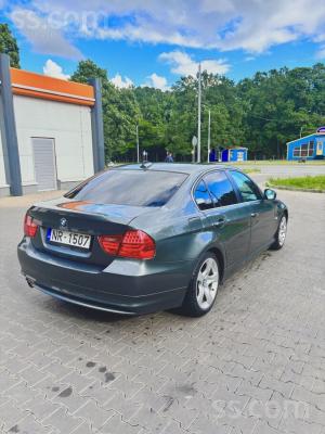 Grey BMW 318 2011 in Riga, with an engine capacity of 2.00 L and mileage of 253 thousand km for 5400 €, photo 6 on AUTOMOTO.COM.LV