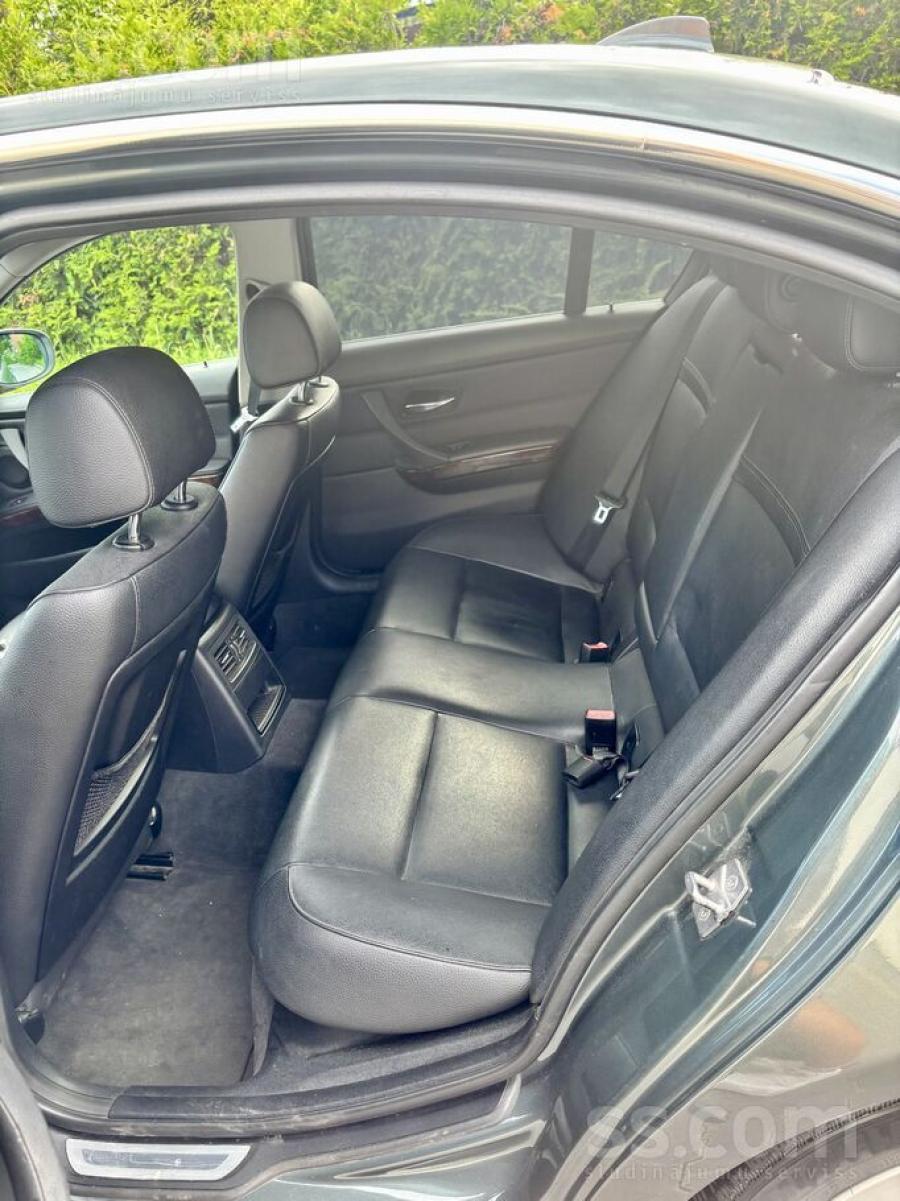 Grey BMW 318 2011 in Riga, with an engine capacity of 2.00 L and mileage of 253 thousand km for 5400 €, photo 12 on AUTOMOTO.COM.LV