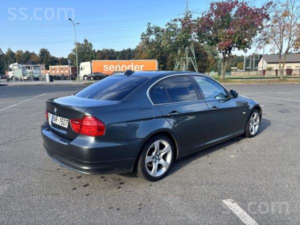 BMW 318 2011 Rīga vietnē Pelēks BMW 318 2011 Rīga, ar dzinēja tilpumu 2.00 L un nobraukumu 257 tūkst. km par 5500 €, foto 3 vietnē AUTOMOTO.COM.LV