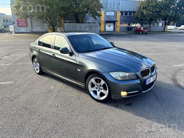 BMW 318 2011 Rīga vietnē Pelēks BMW 318 2011 Rīga, ar dzinēja tilpumu 2.00 L un nobraukumu 257 tūkst. km par 5500 €, foto 9 vietnē AUTOMOTO.COM.LV