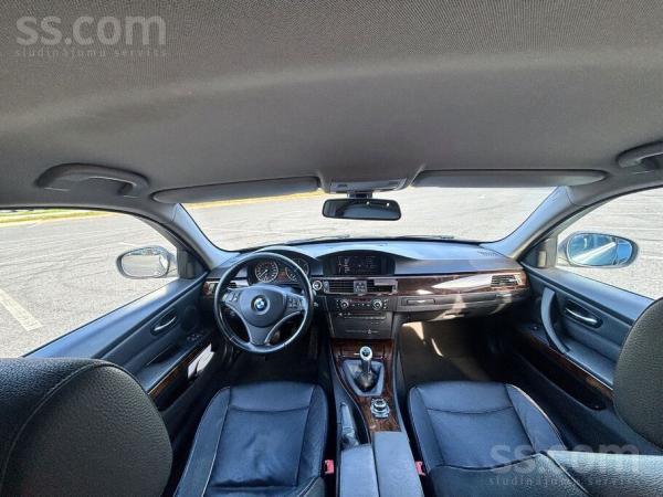 BMW 318 2011 Rīga vietnē Pelēks BMW 318 2011 Rīga, ar dzinēja tilpumu 2.00 L un nobraukumu 257 tūkst. km par 5500 €, foto 11 vietnē AUTOMOTO.COM.LV