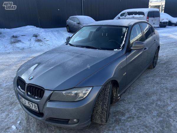 Grey BMW 318 2012 in Kaunas, with an engine capacity of 2.00 L and mileage of 290 thousand km for 3900 €, photo 2 on AUTOMOTO.COM.LV