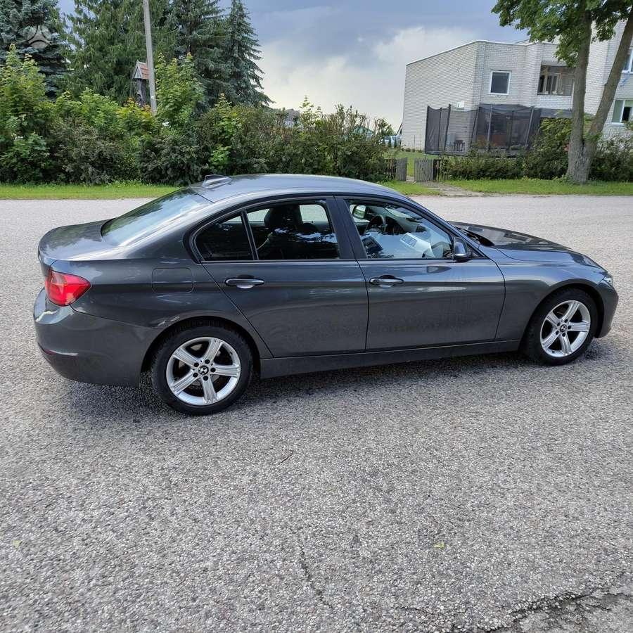 Pelēks BMW 318 2012 Marijampole, ar dzinēja tilpumu 2.00 L un nobraukumu 340 tūkst. km par 4700 €, foto 5 vietnē AUTOMOTO.COM.LV