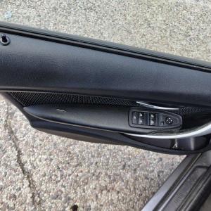 Pelēks BMW 318 2012 Marijampole, ar dzinēja tilpumu 2.00 L un nobraukumu 340 tūkst. km par 4700 €, foto 11 vietnē AUTOMOTO.COM.LV