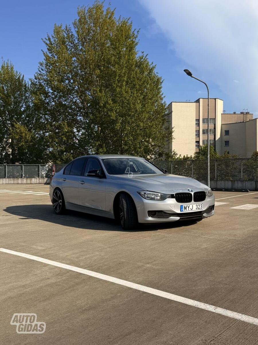 Grey BMW 318 2013 in Vilnius, with an engine capacity of 2.00 L and mileage of 278 thousand km for 8600 €, photo 4 on AUTOMOTO.COM.LV