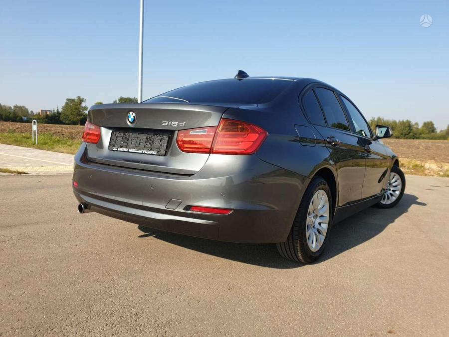 Pelēks BMW 318 2013 Marijampole, ar dzinēja tilpumu 2.00 L un nobraukumu 225 tūkst. km par 8350 €, foto 9 vietnē AUTOMOTO.COM.LV
