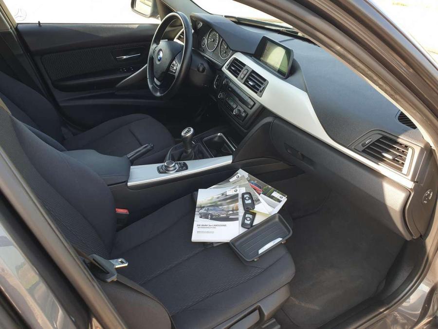 Pelēks BMW 318 2013 Marijampole, ar dzinēja tilpumu 2.00 L un nobraukumu 225 tūkst. km par 8350 €, foto 23 vietnē AUTOMOTO.COM.LV