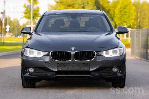 Pelēks BMW 318 2013 Jelgava, ar dzinēja tilpumu 2.00 L un nobraukumu 0 tūkst. km par 8200 €, foto 2 vietnē AUTOMOTO.COM.LV