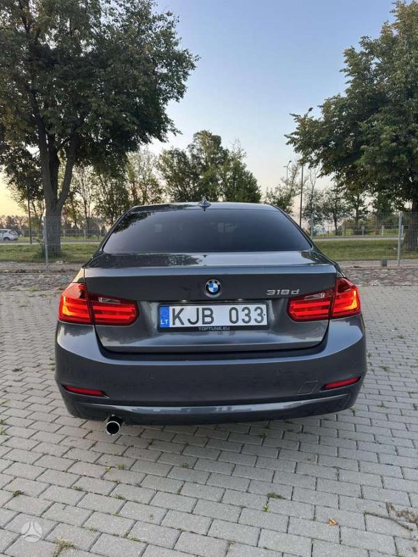 БМВ 318 2013 в Каунас на AUTOMOTO.COM.LV Серый БМВ 318 2013 в Каунас, объемом двигателя 2.00 л и пробегом 356 тыс. км за 6200 €, фото 6 на AUTOMOTO.COM.LV