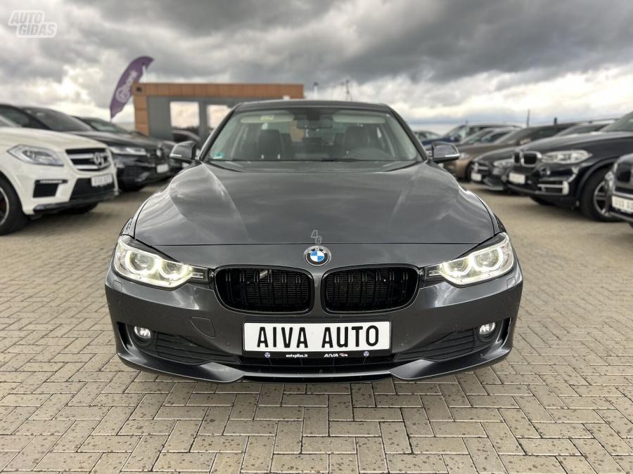 Grey BMW 318 2014 in Kaunas, with an engine capacity of 2.00 L and mileage of 234 thousand km for 9300 €, photo 4 on AUTOMOTO.COM.LV